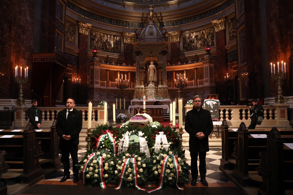 Funeral of Father Imre Kozma Ch.C.G.C. ad hon. - Embassy of the ...
